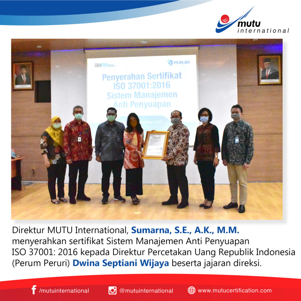 MUTU International menyerahkan sertifikat Sistem Manajemen Anti ...